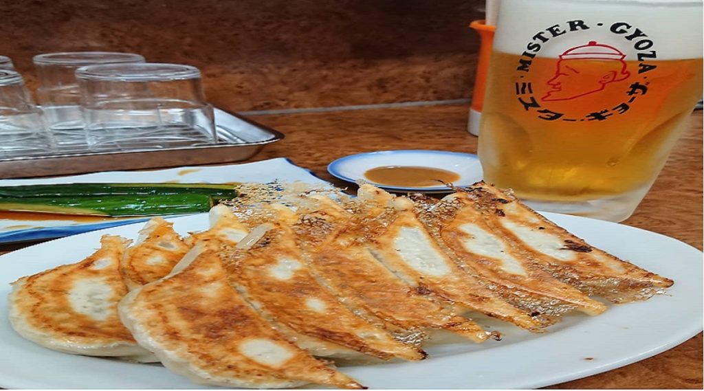 Mr.Gyoza! Hidden Local Gyoza Shop Near Toji Temple | JATRABRIDGE